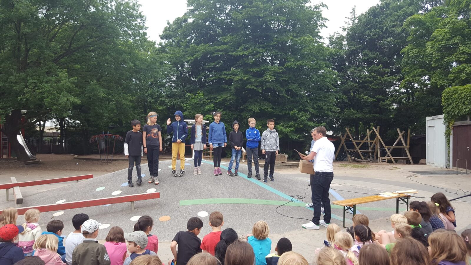 Ehrung und Urkundenübergabe | Schule Heidacker